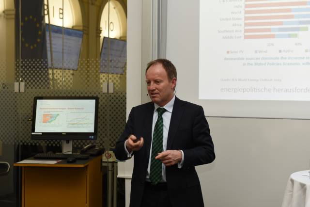 Energiepolitische Herausforderungen. - MCI Innsbruck