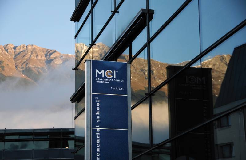 Meilenstein bei MCI Neubau - MCI Innsbruck
